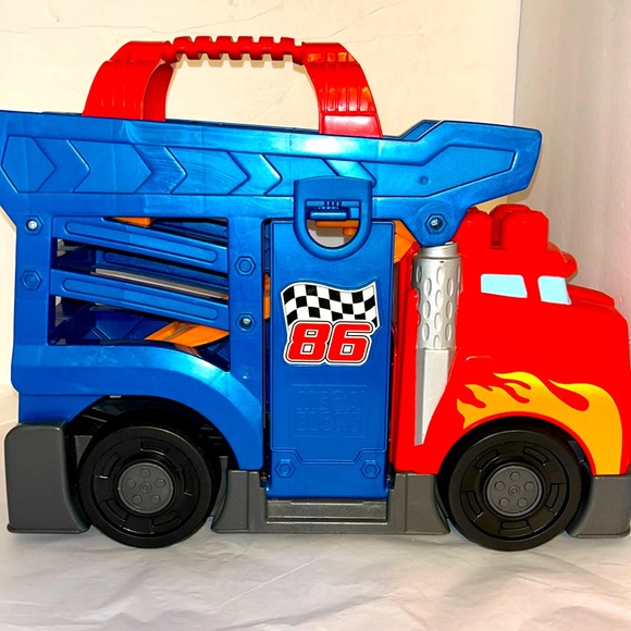 Mega Bloks | Toys | Mega Blocks First Builders Fast Tracks Big Truck ...